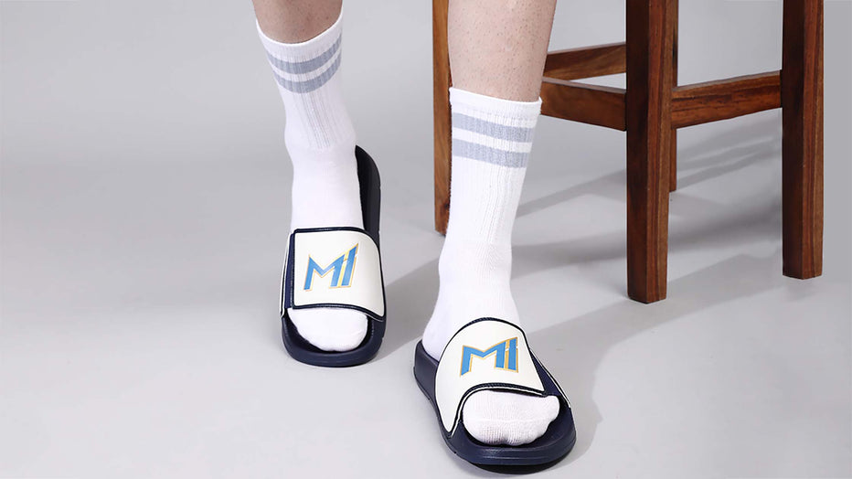 Wearing The Trend: Sliders & Socks – CHUPPS