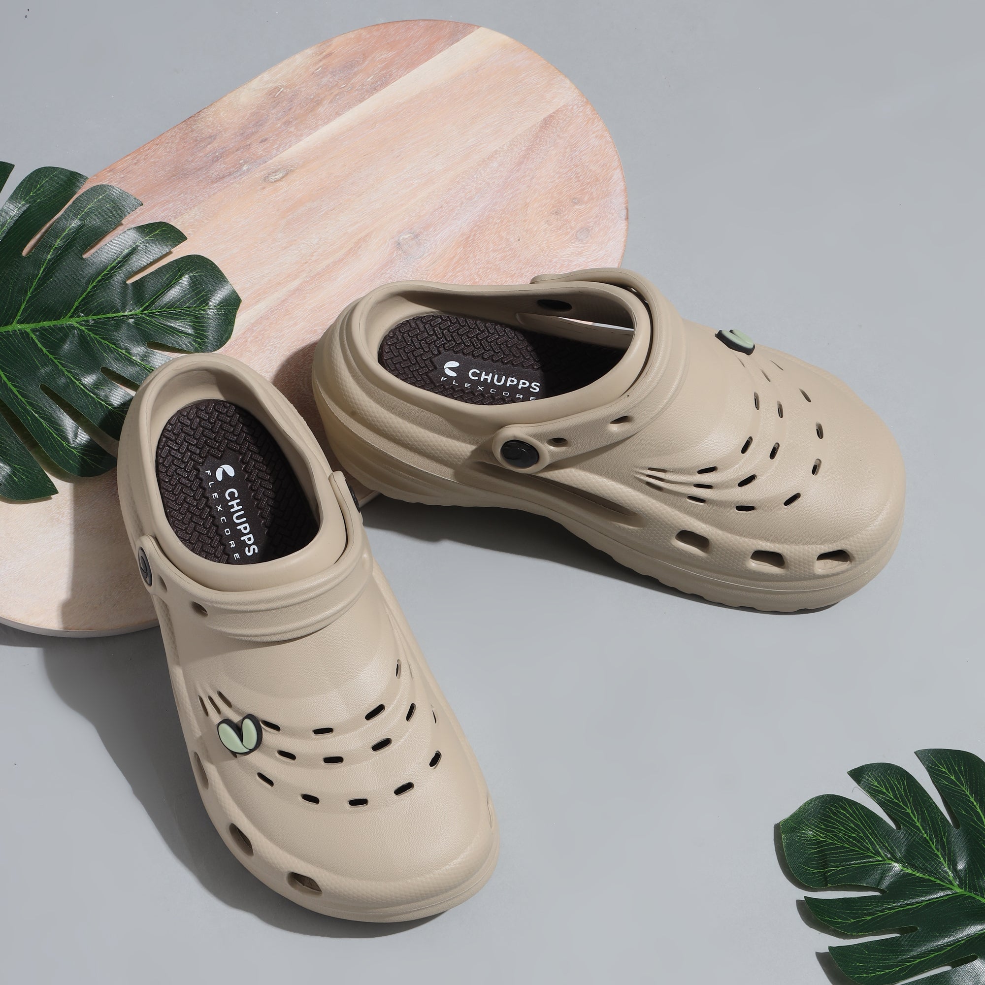 Beige Clogs for Women with Cushioned Sole and Water Grip – CHUPPS