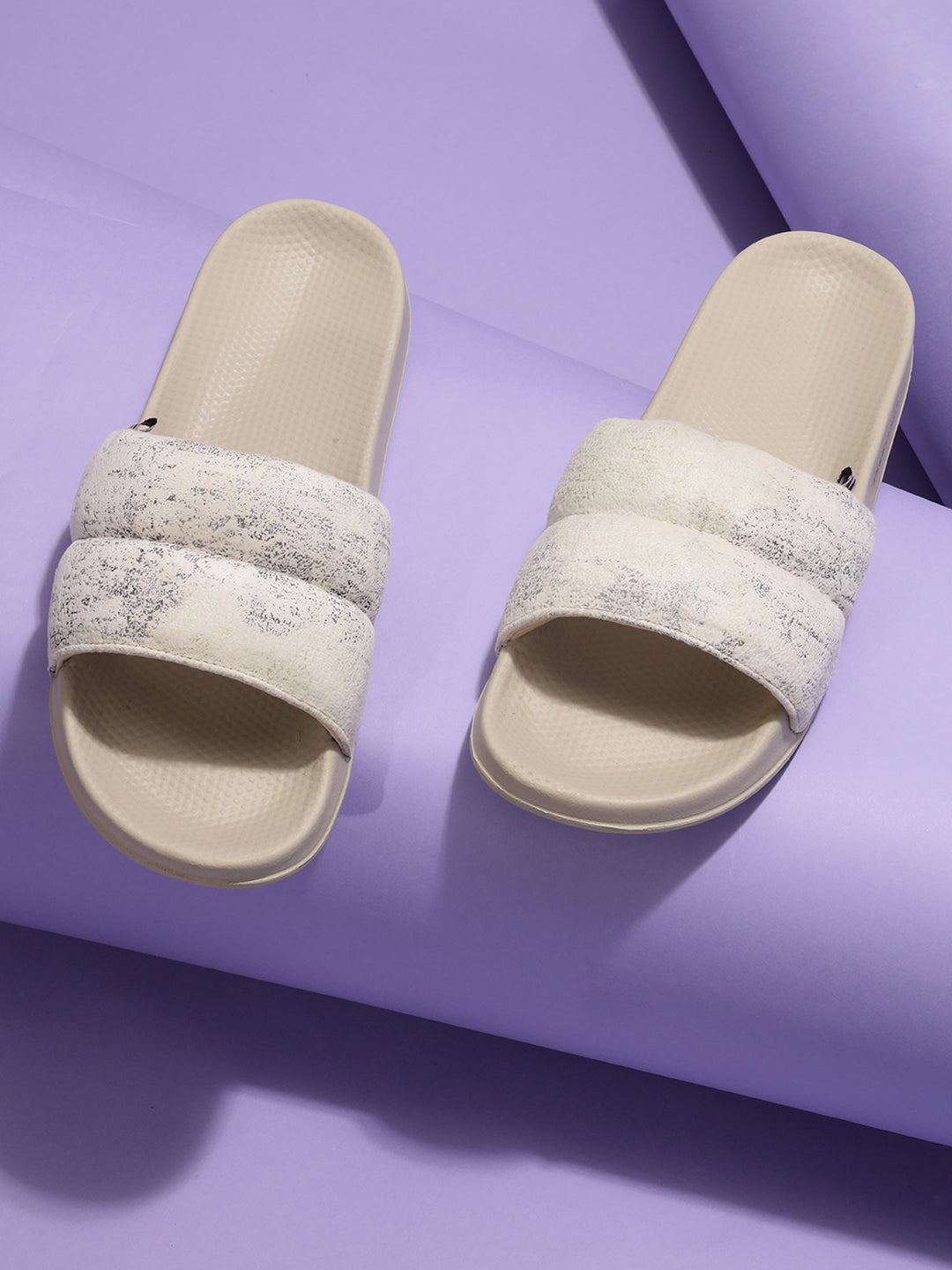 Puff Beige Sliders – CHUPPS